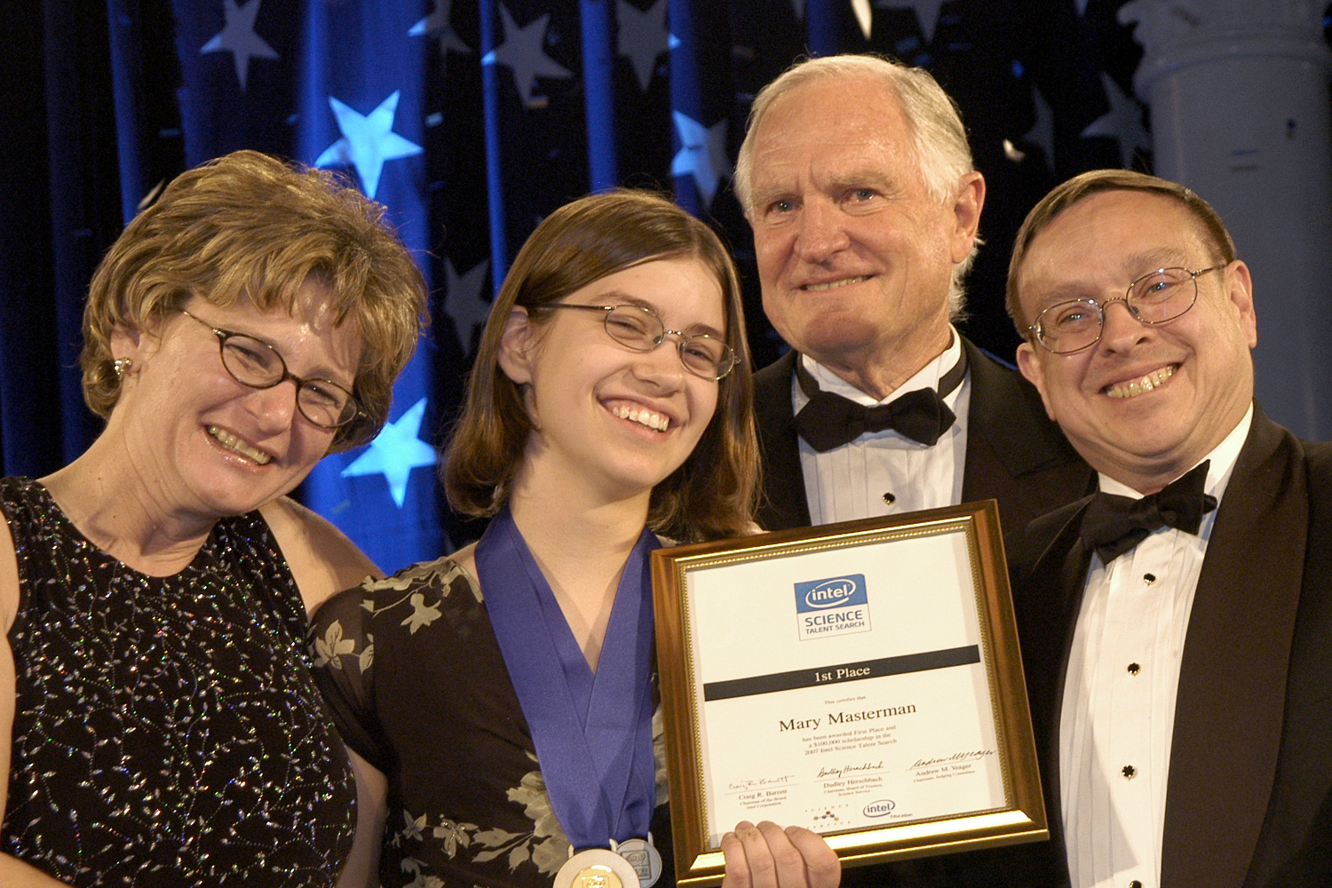 2005: Elizabeth Marincola becomes Science Service president - Society ...